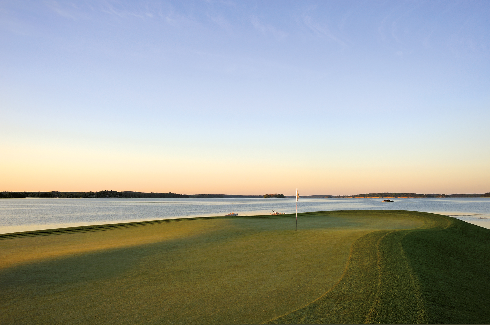 Golfplatz Bro Hof Slott Golf Club , Golfreisen - Alpha Golftours